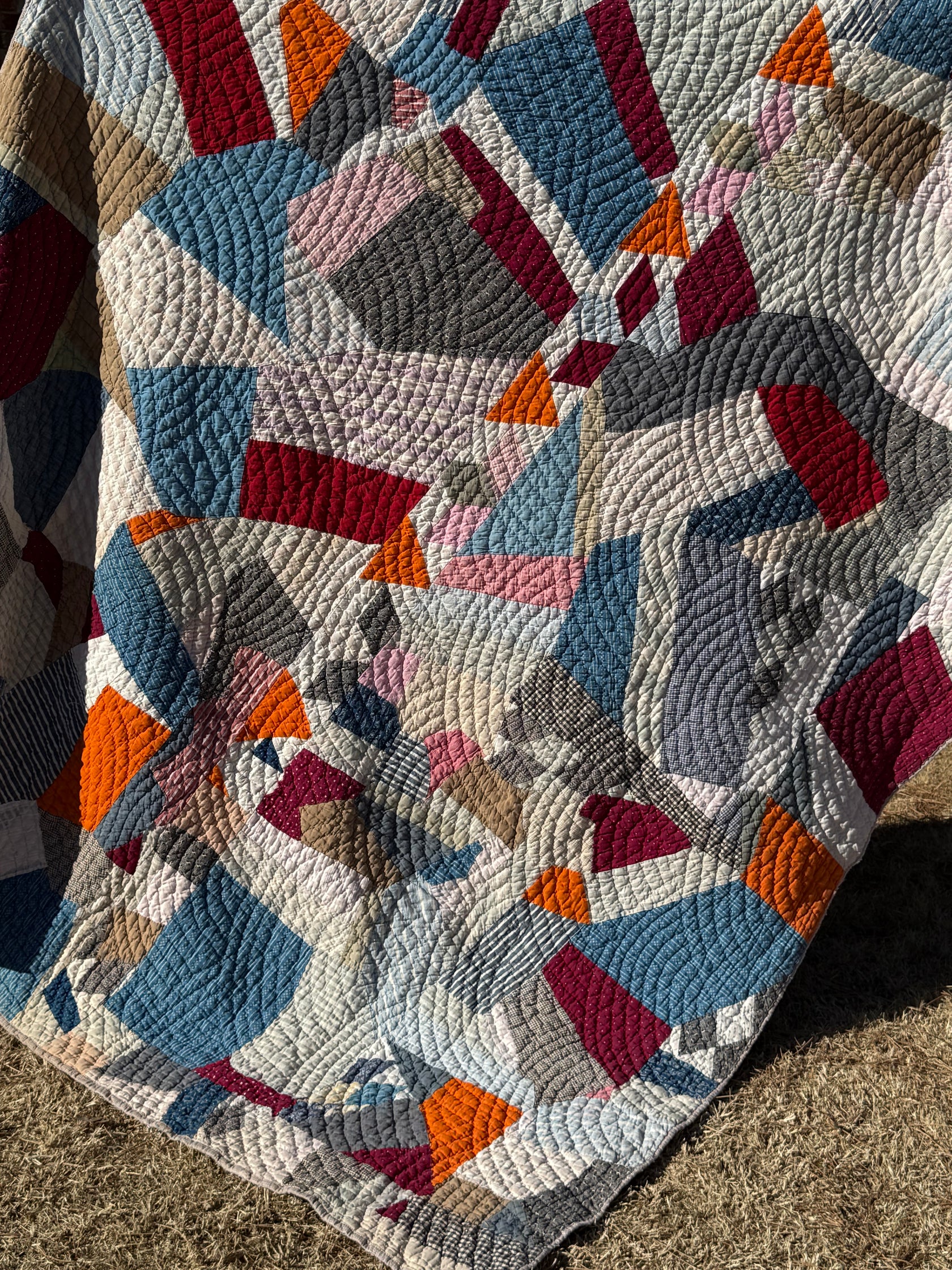 Scrappy Abstract Patchwork Quilt – Cindy's Antique Quilts